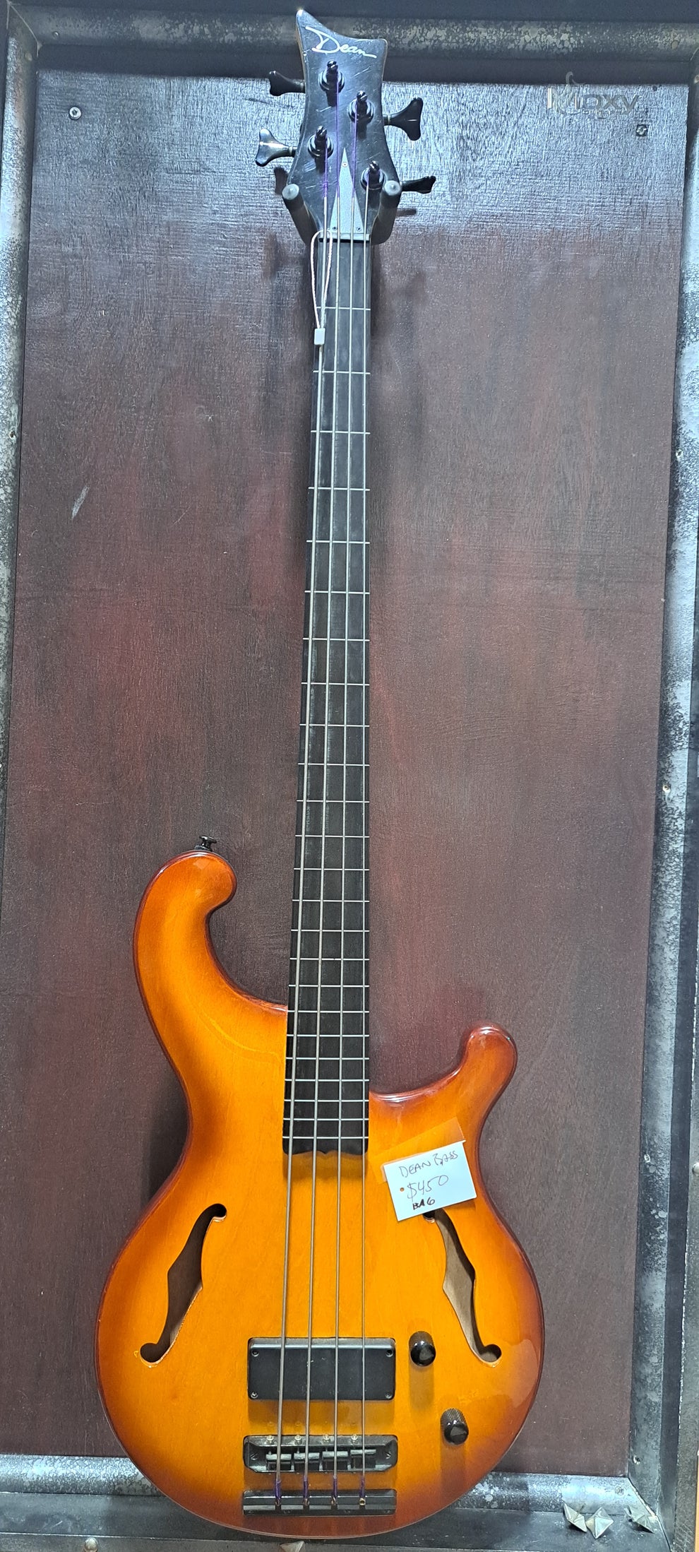 Dean Rhapsody Semi-Hollow Bass Honey Burst – Flemington Guitar Shop